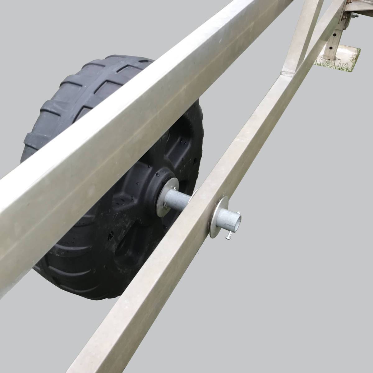 Boat & Pontoon Lifts from Badger Docks